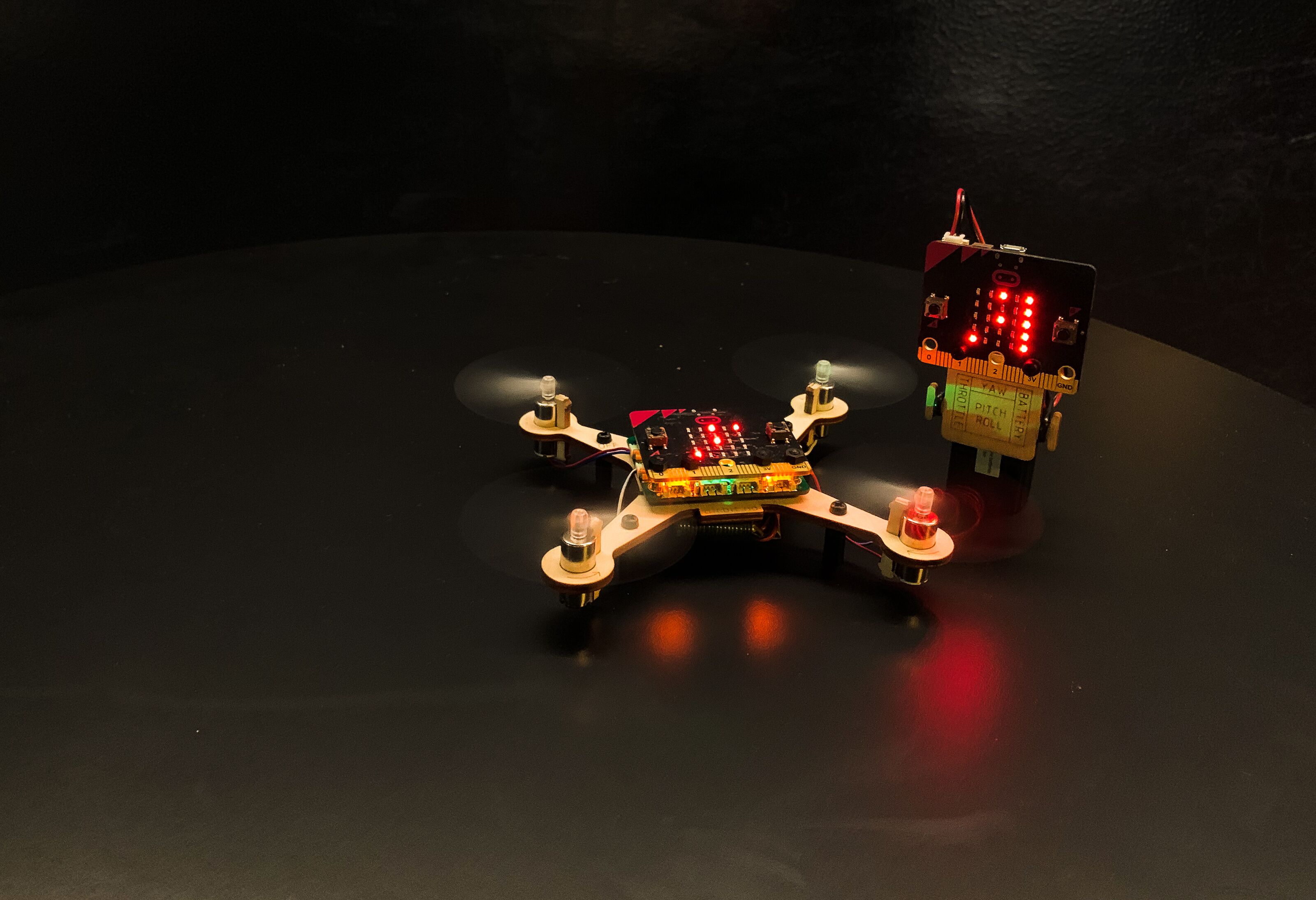 MakeKit Air:bit Dronebyggesett for Micro:bit - Microbit | Kjell.com