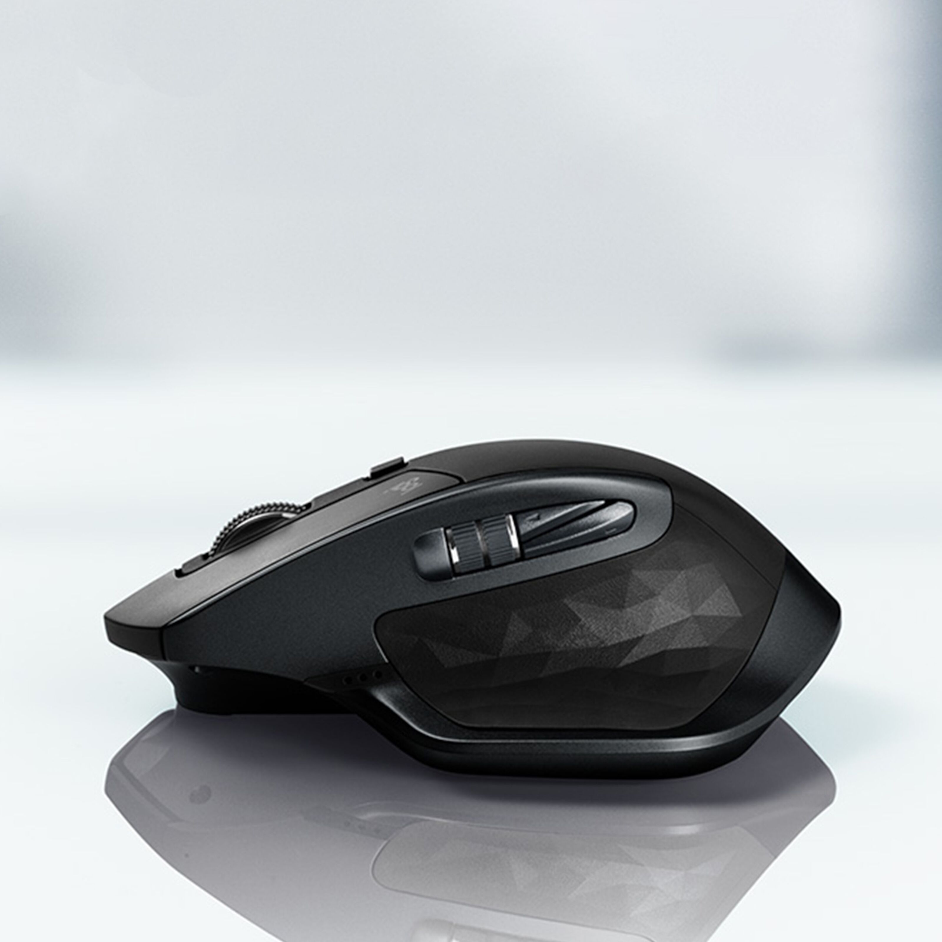 Logitech MX900 Performance Combo Trådlöst tangentbord och mus ...