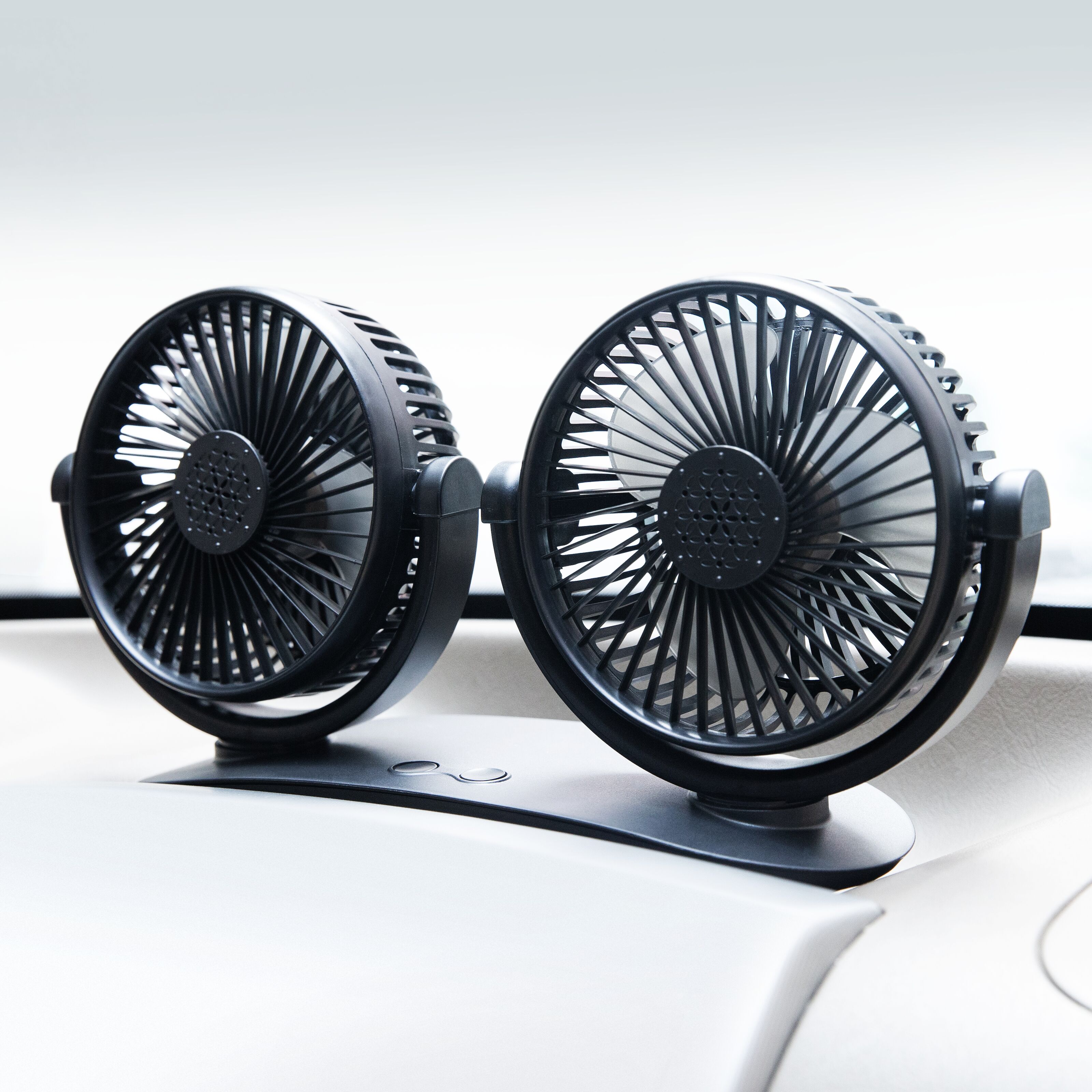 Rubicson To vifter for bilen Ø12,5 cm - USB-vifter | Kjell.com