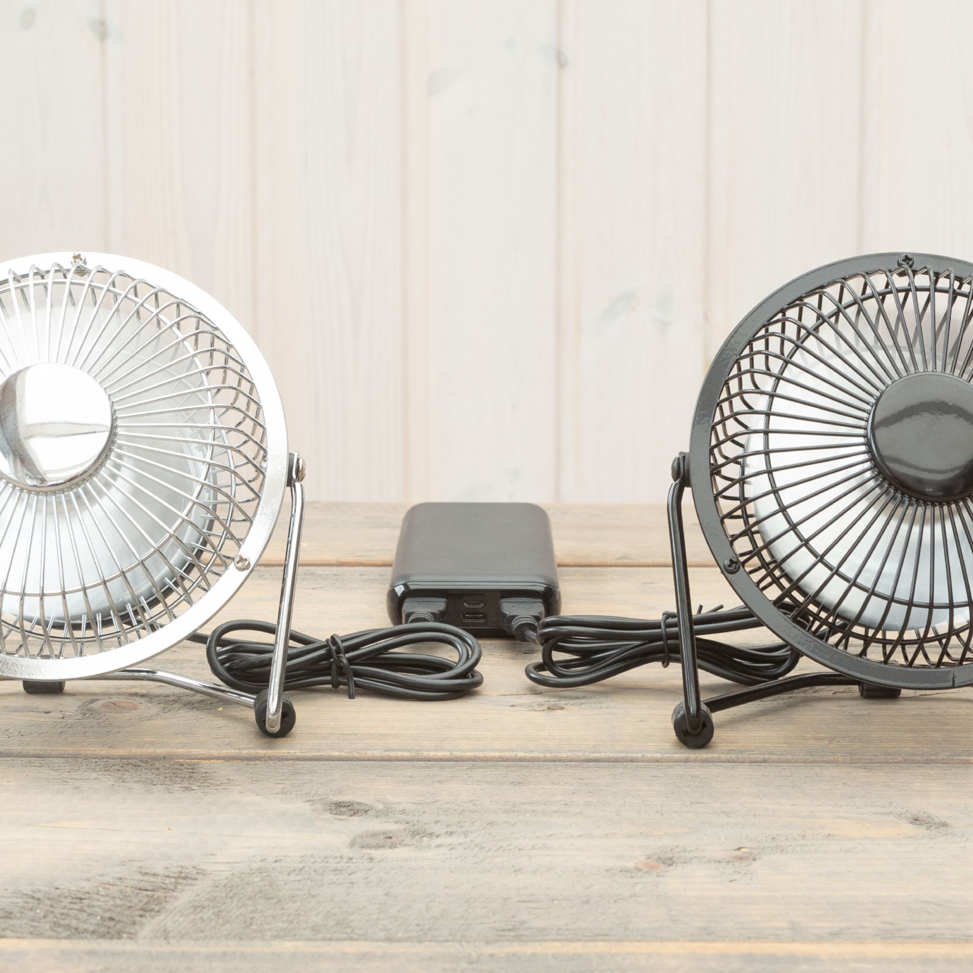 Rubicson USB-bordvifte Ø14 cm - USB-vifter | Kjell.com