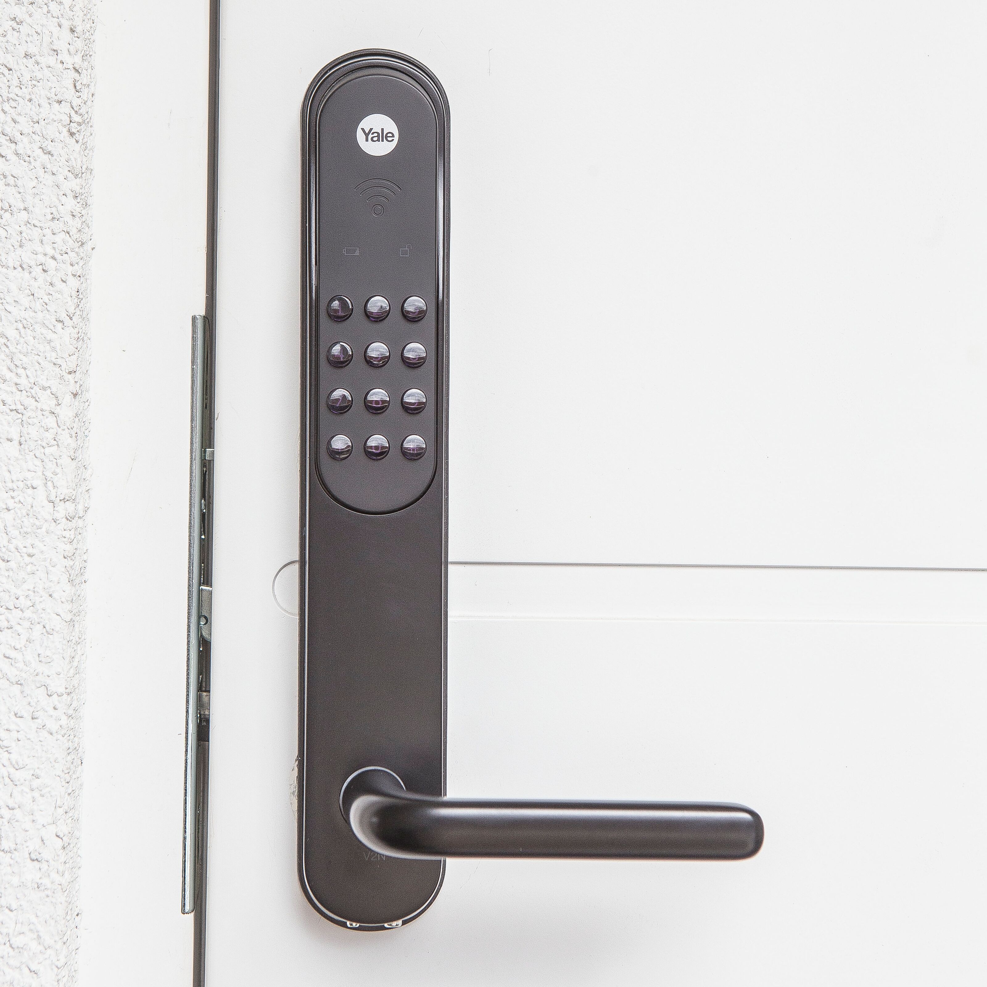 Yale Doorman Classic - Smarta lås | Kjell.com